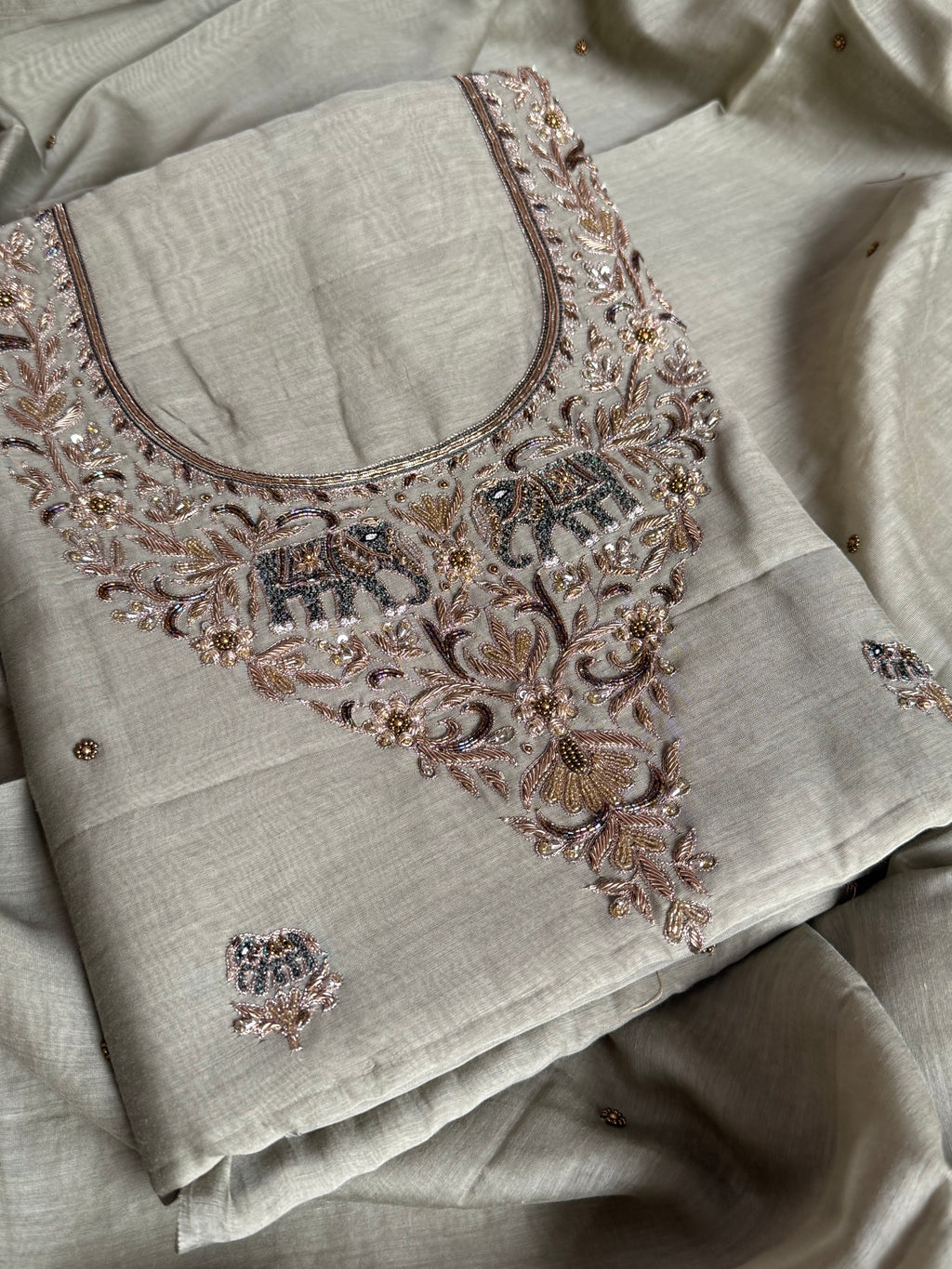 Banarasi formal wear mul cotton sage green hand embroidered kadhwa sui – Safetyypins