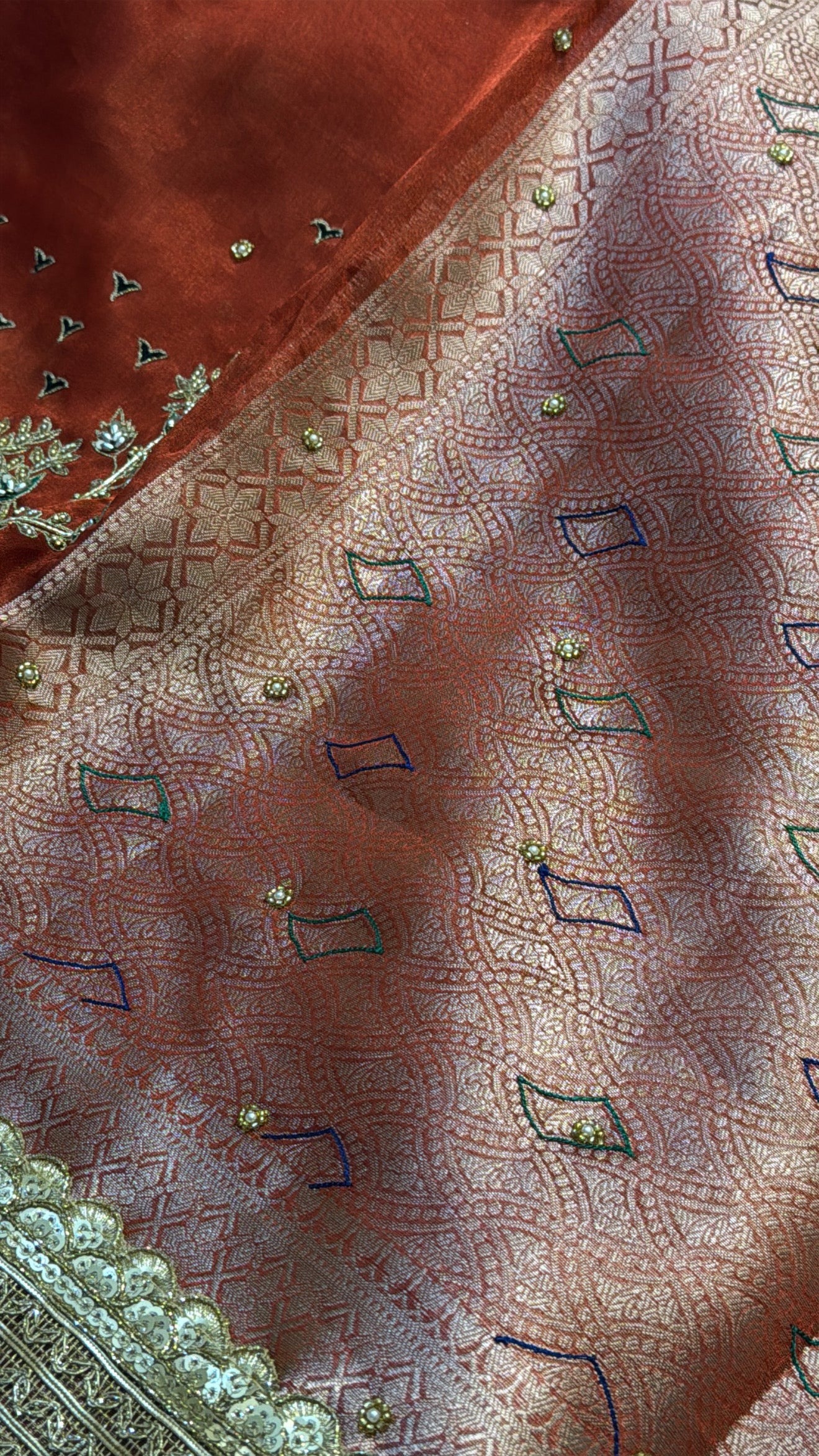 Dulhan ka joda husn red tissue silk hand embroidered kadhwa saree ...